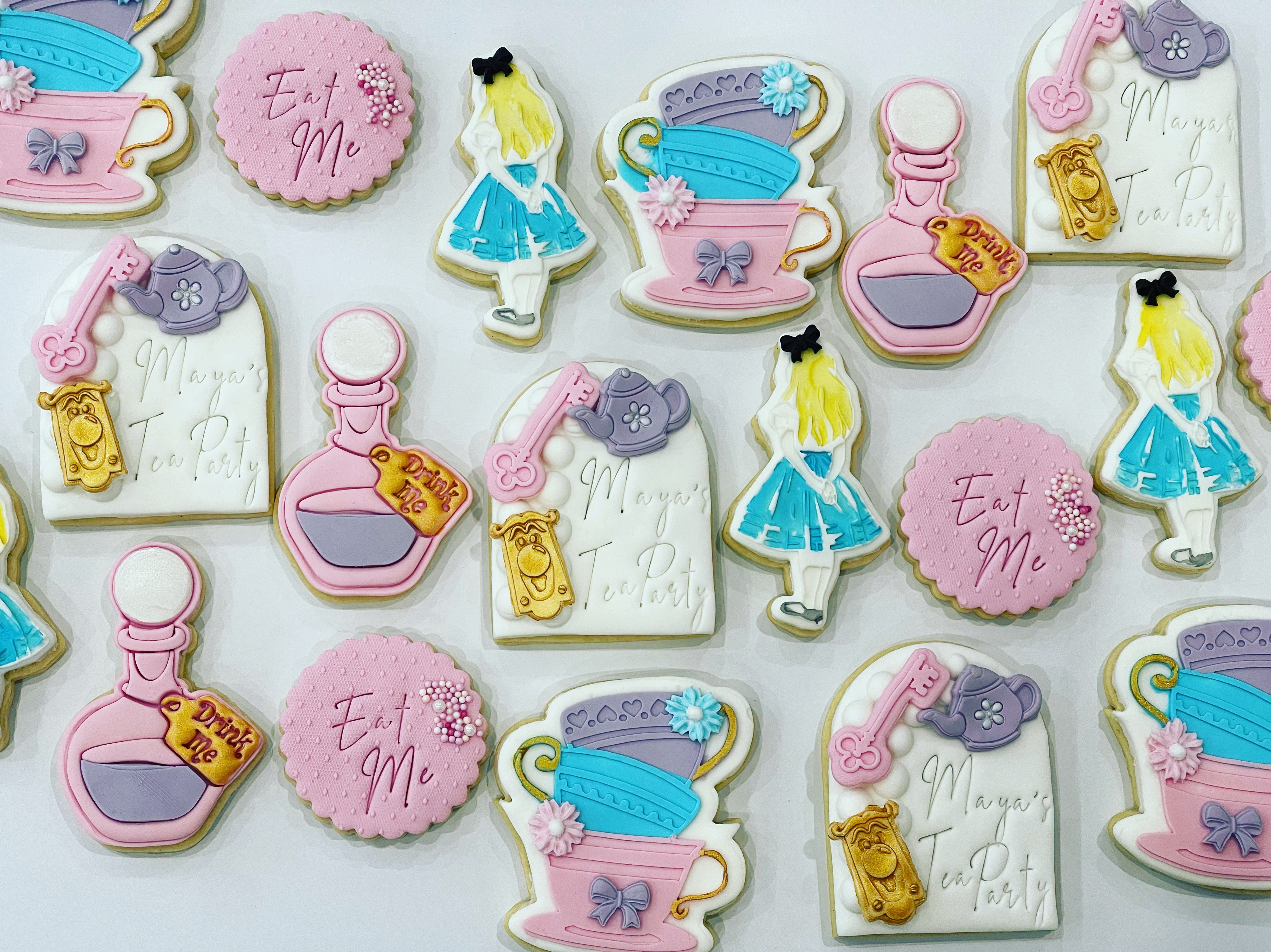 Alice in Wonderland Cookies - Sophia's Cookie Creations